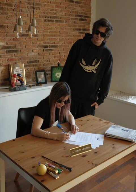 MadKat y Rubius patrocinarán a la streamer mexicana Rivers en la Velada ...